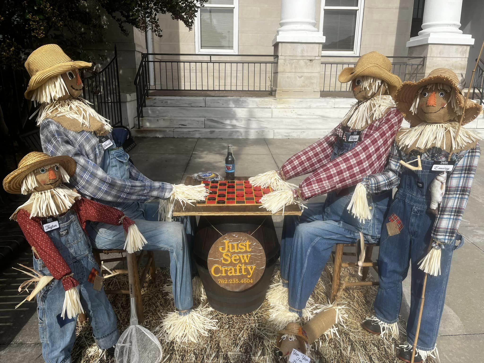 Downtown Scarecrow Winners Announced At SumNelly | AM 1180 Radio