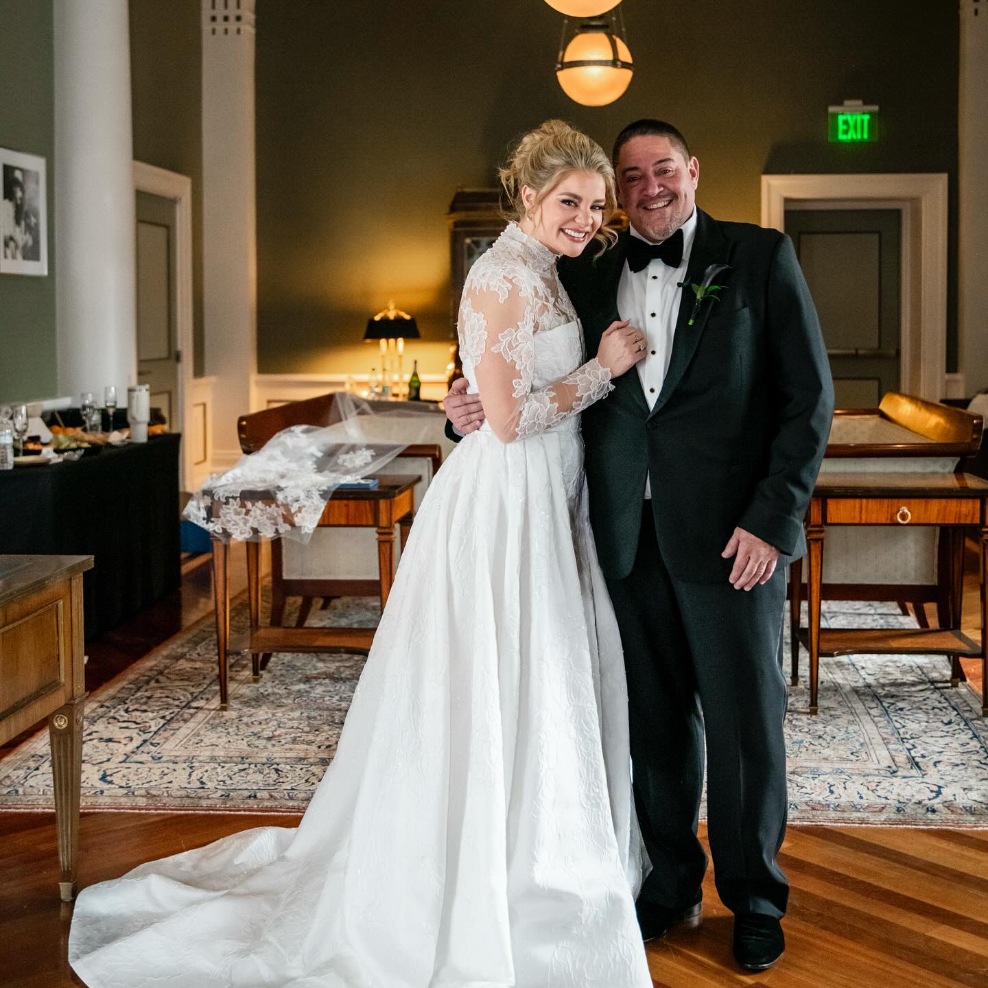 Lauren Alaina Cancels Upcoming Events After The Death Of Her Father ...